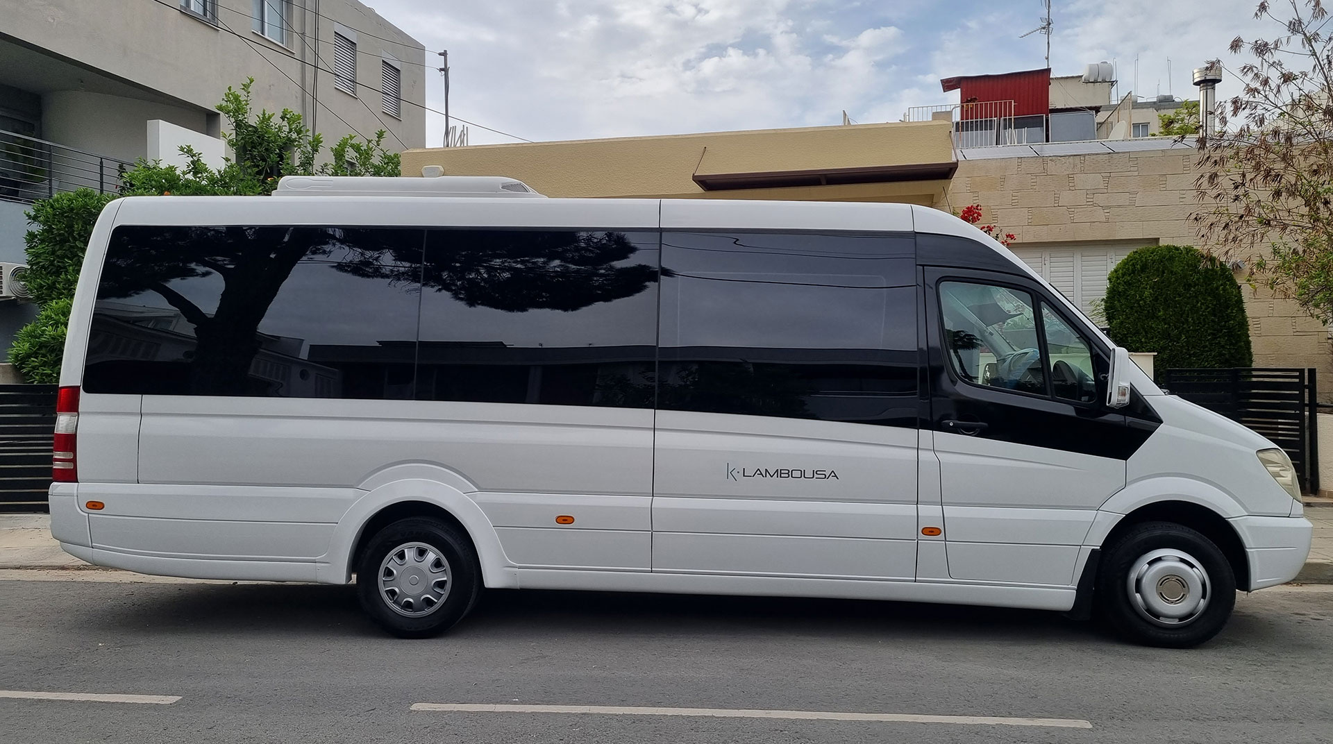 YK Lambousa mini bus